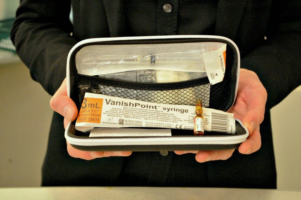 Naloxone kits for opioid overdoses available in Huntsville - Huntsville ...