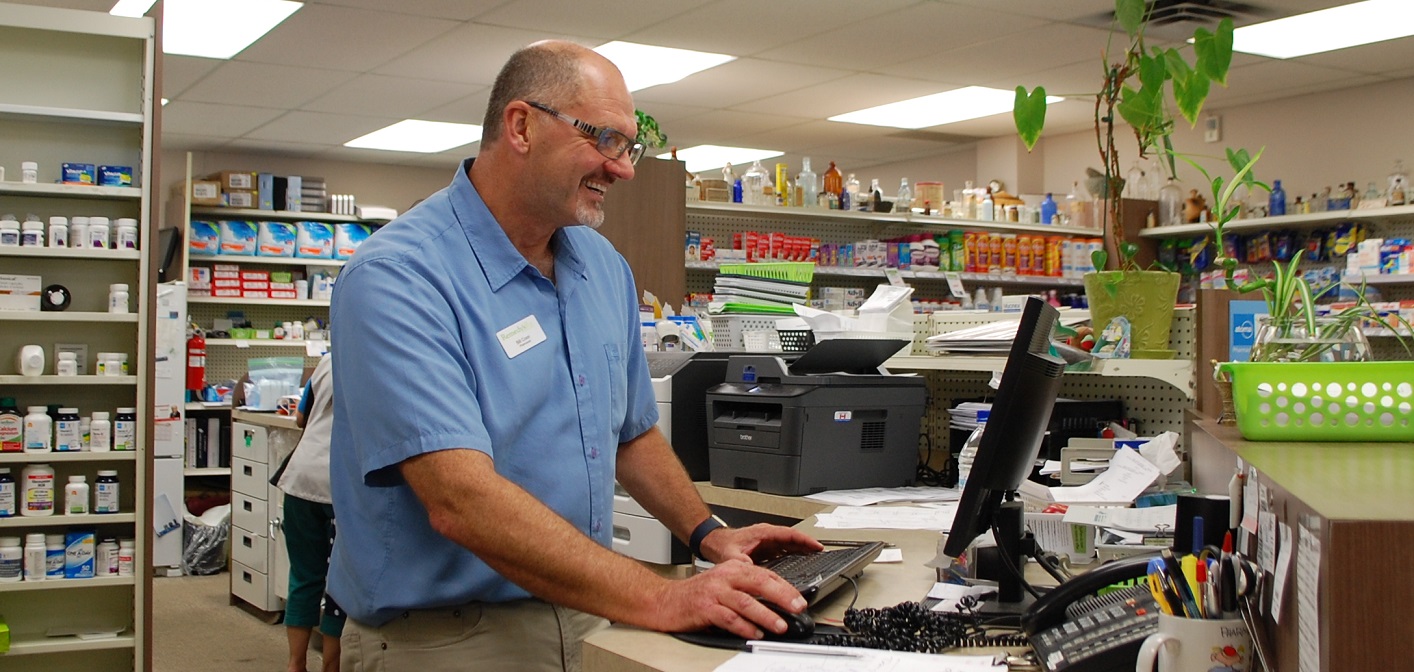 Huntsville pharmacist Bill Coon and physician Dr. Mathies fill first ...