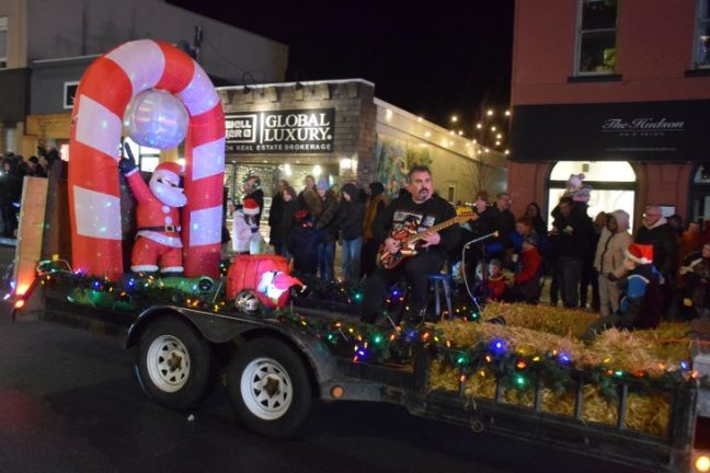 Huntsville's Santa Claus Parade in photos - Huntsville Doppler