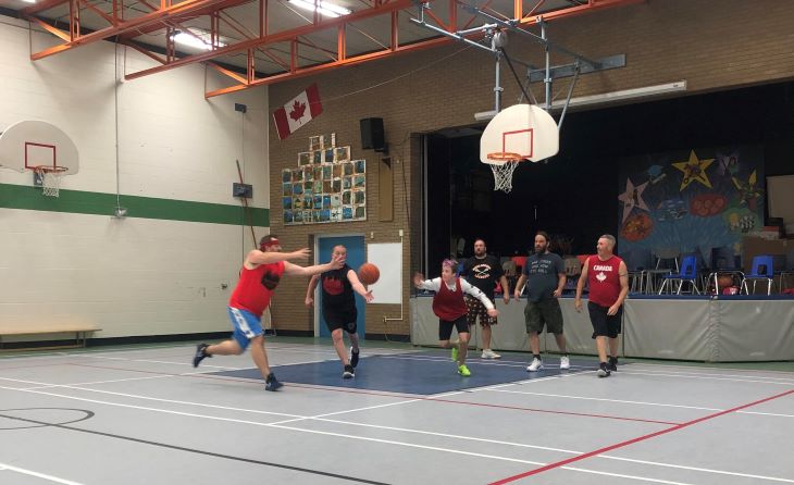 Dutch lore, the passing of an emu, and 705 Spruce League results ...