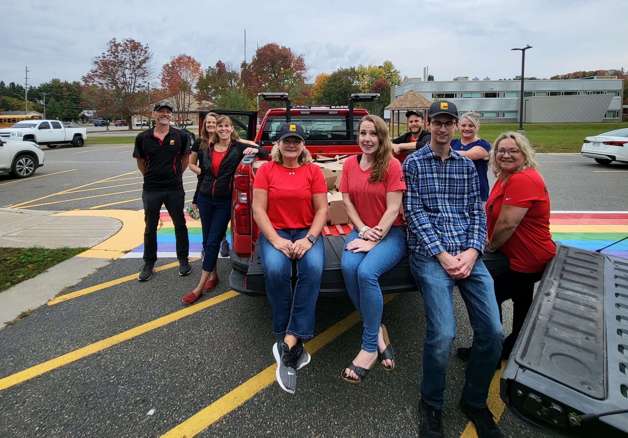 Fowler Construction distributes 275 Thanksgiving dinners in the region ...