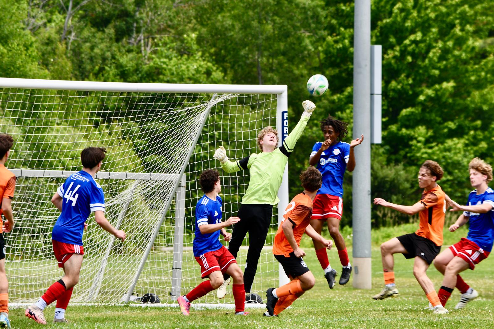 Muskoka soccer roundup: U12 Boys kick off season in style - Huntsville ...