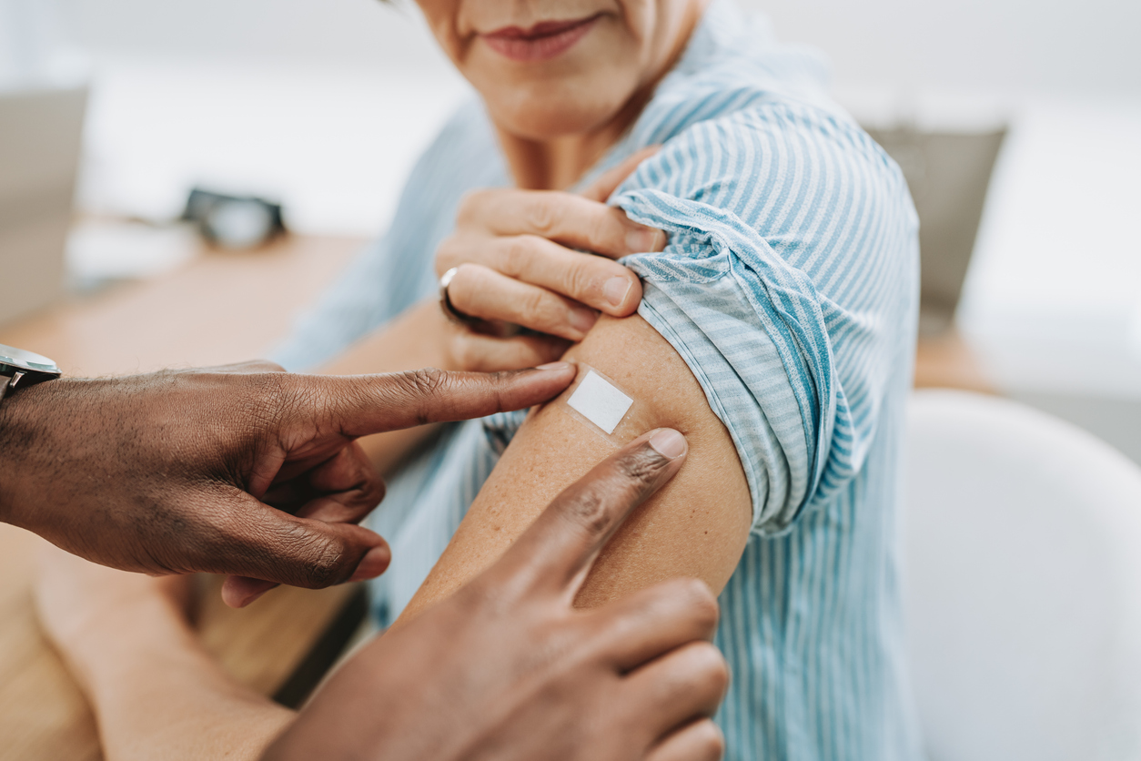 Ontario expanding RSV Immunization to more seniors this fall ...
