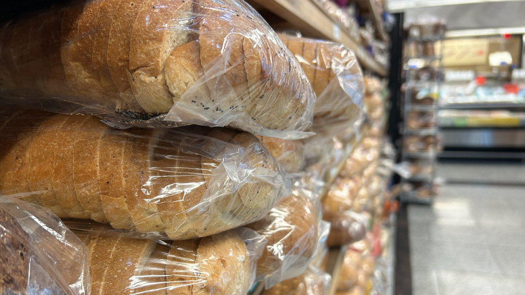 Canadians can now submit a claim in bread price fixing settlement ...